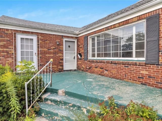 418 Woodland Drive