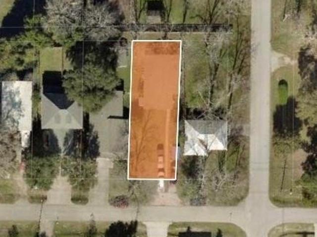 418 Texas St, Tomball, TX 77375 | MLS #49471 | Compass