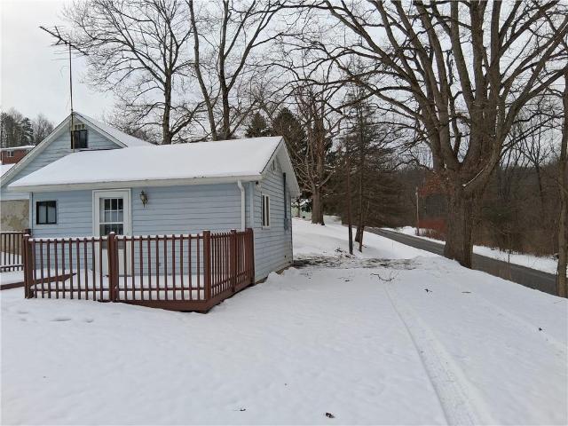 418 Vance Dr, Burgettstown, PA 15021 | Compass