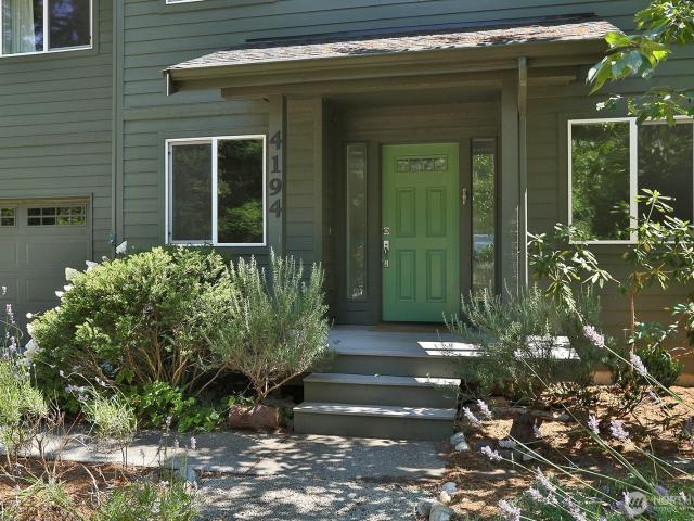 4194 Moorland Place