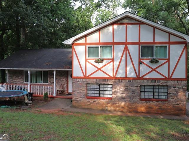 4194 Indian Manor Dr, Stone Mountain, GA 30083