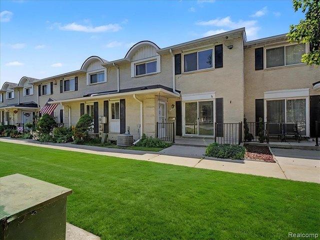 41957 Utica Rd, Sterling Heights, MI 48313