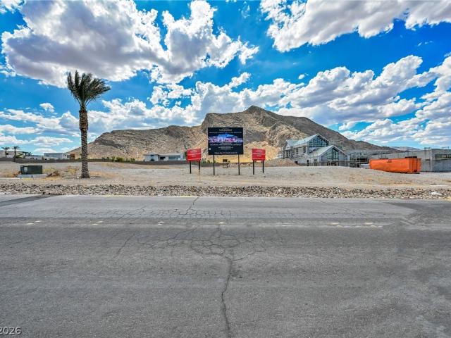 4195 N Grand Canyon Drive