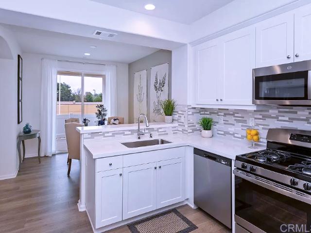 41983 Ornella St, Unit 601, Murrieta, CA 92562 | MLS #NDP2603