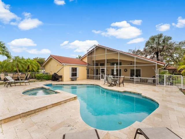 4199 NW 81st Ter, Coral Springs, FL 33065