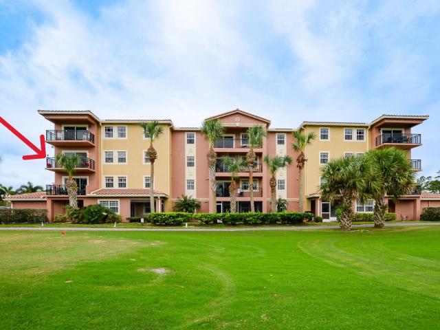 4190 Gator Greens Way, Unit 35, Fort Pierce, FL 34982 | MLS #R11146 | Compass