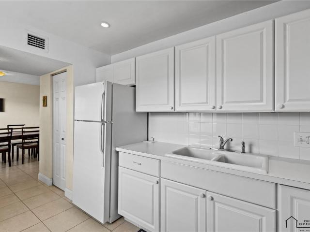 4191 NW 41st St, Unit 316, Lauderdale Lakes, FL 33319 | MLS #F10548 | Compass