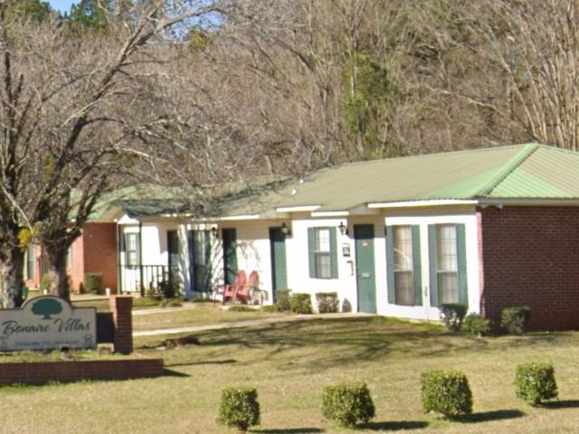 4191 Broad Street, 2 beds, 1 full bath
