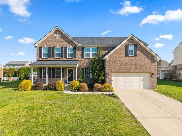 4192 Grace Cir, Beavercreek, OH 45431