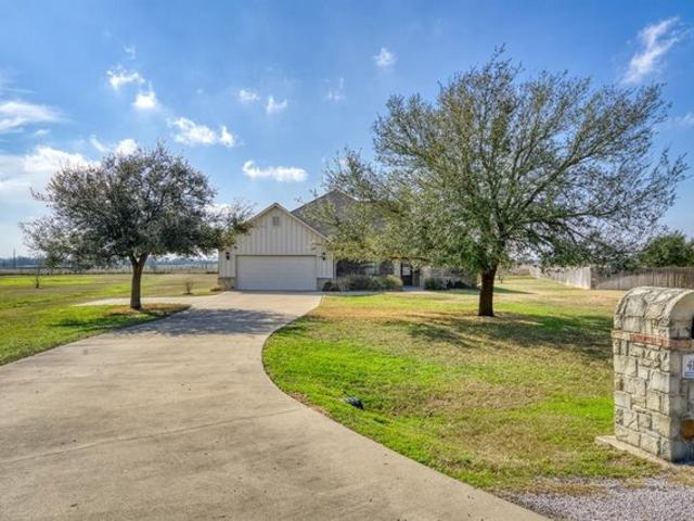 4192 Wagonwheel Rd, Bryan, TX 77808