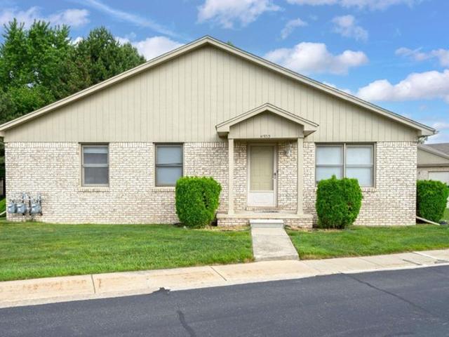 41933 King Edward Ct, Clinton Township, MI 48038