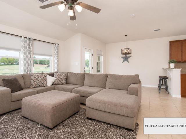 4193 Fairmeadow Dr