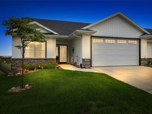 419 15th Ave SW, Mount Vernon, IA 52314