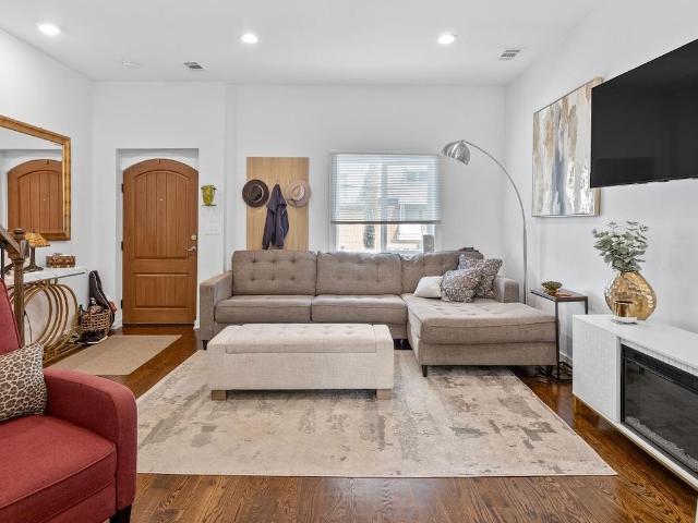 419 7Th St # 2