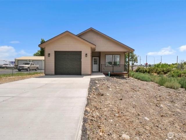 419 5th Ave SE, Quincy, WA 98851