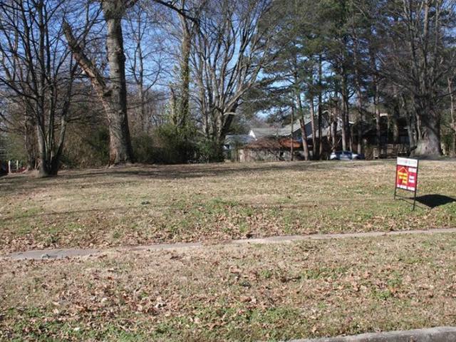 419 Broadway Ave, Dyersburg, TN 38024