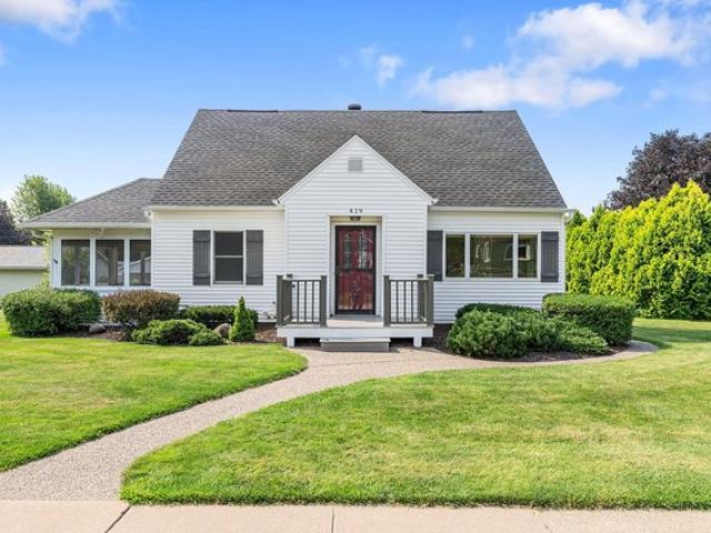 419 Garland St W, West Salem, WI 54669
