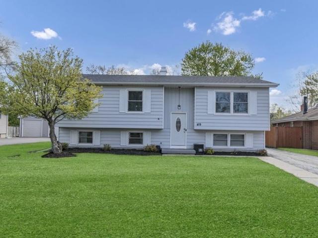 419 Deerpath Dr, Lindenhurst, IL 60046
