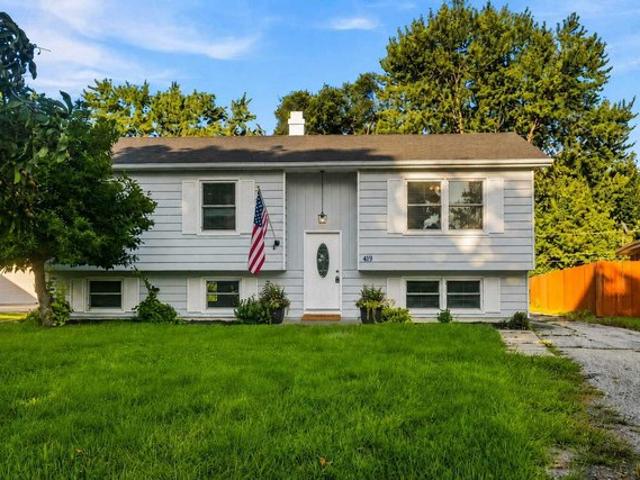 419 Deerpath Dr, Lindenhurst, IL 60046
