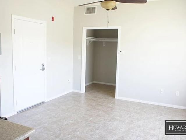 419 E 6th St, Long Beach, CA 90802