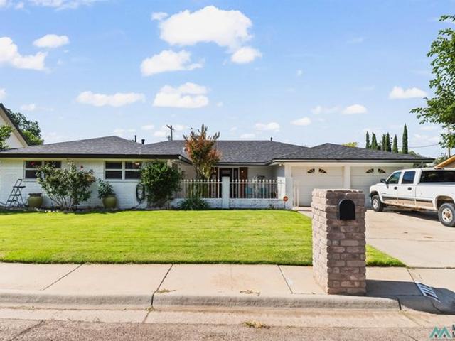 419 E Zia Dr, Hobbs, NM 88240