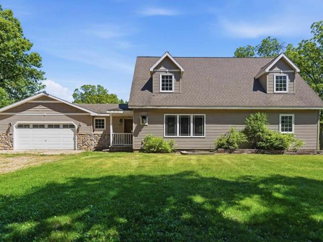419 E Bradford Rd, Midland, MI 48640