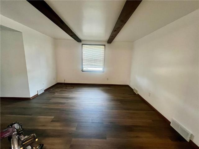 419 E Fairmont Ave, New Castle, PA 16105 | MLS #1760
