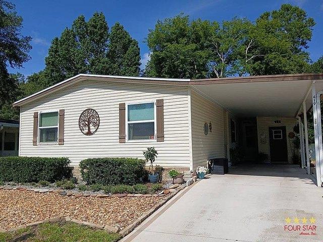 419 Kingslake Dr, Debary, FL 32713