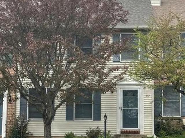 419 Holly Tree Ct, Chester Springs, PA 19425