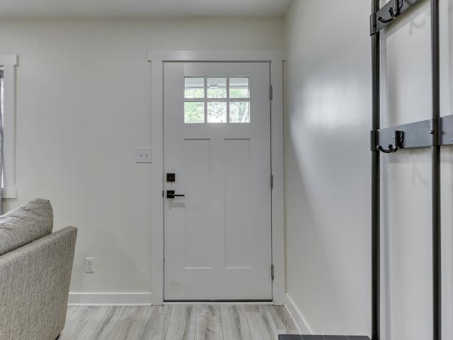 419 Hollybrook Drive