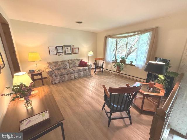 419 Hilltop Circle