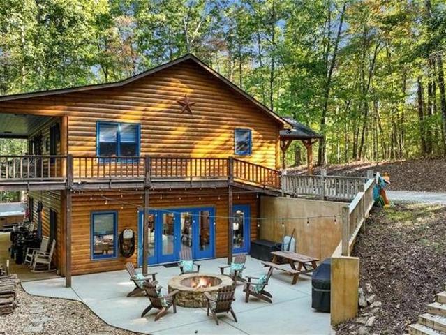419 Lake Ridge Drive, Blue Ridge, GA 30513