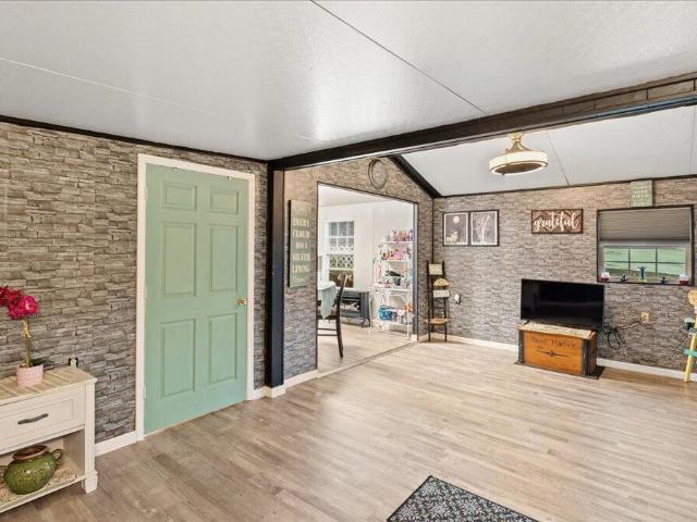 419 Mountain Thrush Drive