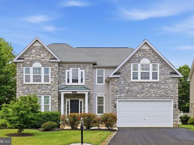419 Mohican Dr, Frederick, MD 21701