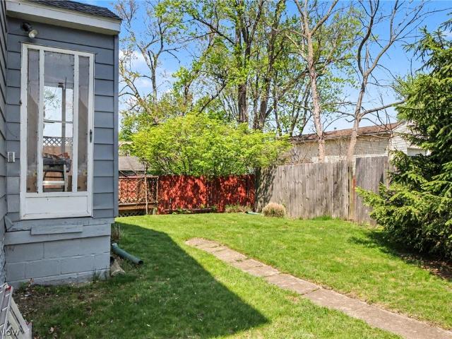 419 Meadow Lane