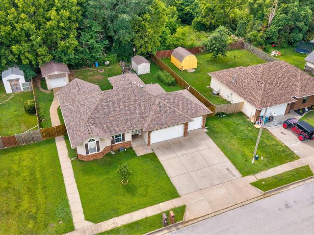 419 N Butternut Avenue