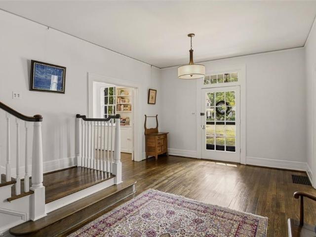419 N Stratford Road
