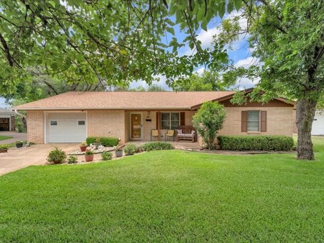 419 S Williams St, Hamilton, TX 76531