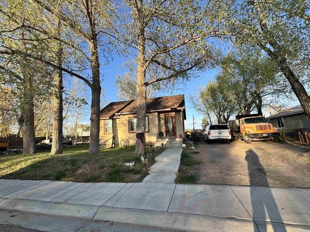 419 S Grant St, Laramie, WY 82070