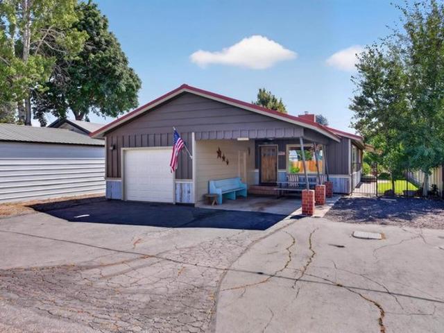 419 Second Ave, Chester, CA 96020