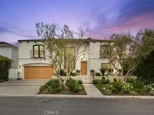 419 SIGNAL RD, NEWPORT BEACH, CA 92663 Single Family Residence.