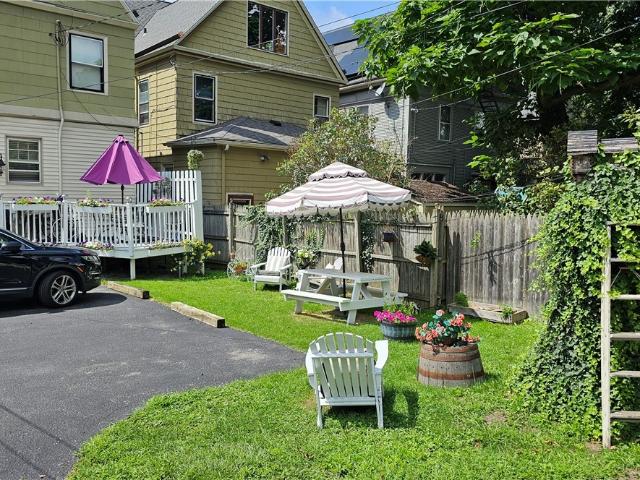 419 Richmond Avenue # Carriage House Upper