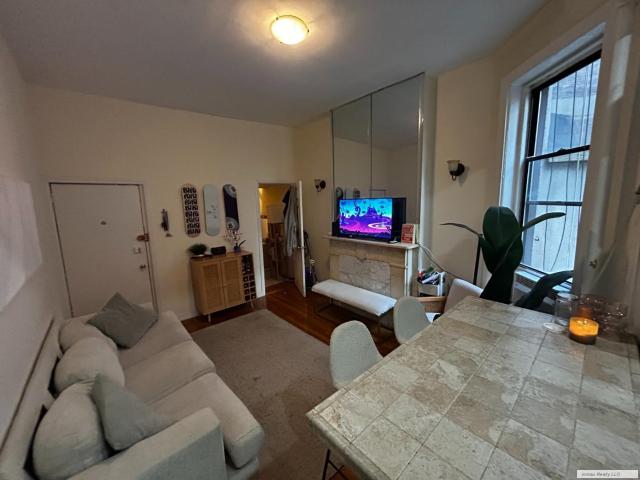 419 W 44th Street 2W