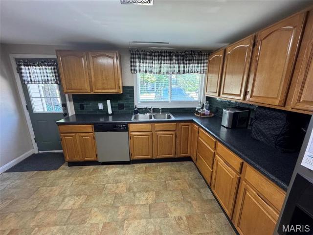 419 W Main St, Bowling Green, MO 63334 | MLS #25074 | Compass