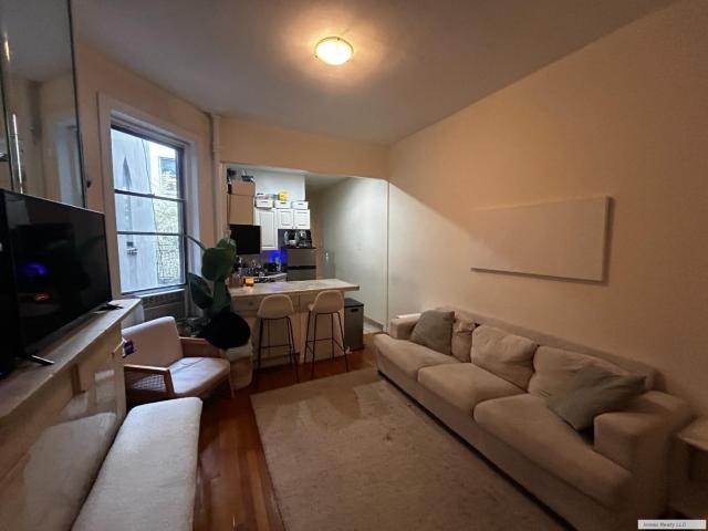 419 West 44th Street, New York, NY