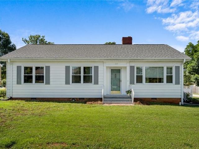 419 Whitehall Rd, Anderson, SC 29625