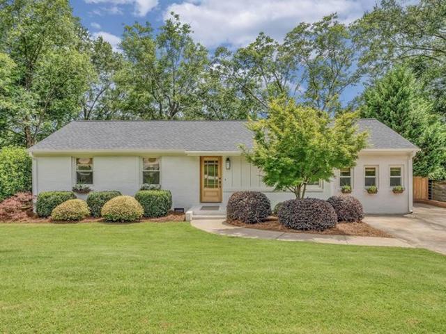 419 Willow Springs Dr, Greenville, SC 29607