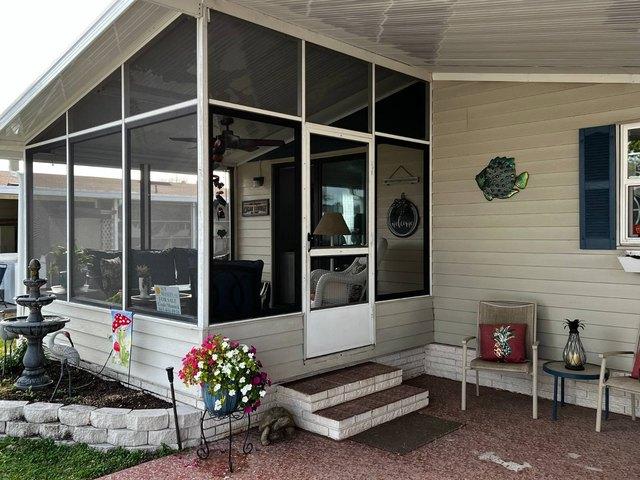 419 Tennis Ln, Winter Haven, FL 33881