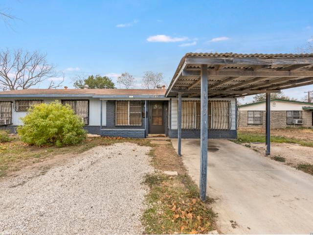 419 Upland Rd, San Antonio, TX 78220 | MLS #1936 | Compass
