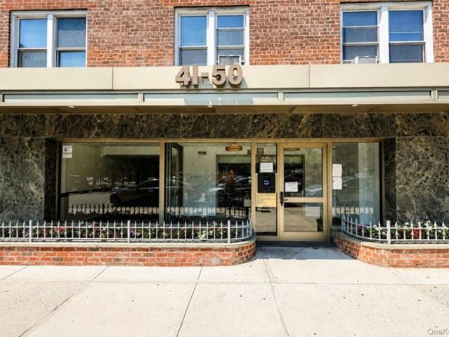 41 50 78th St Unit 319, Elmhurst, NY 11373